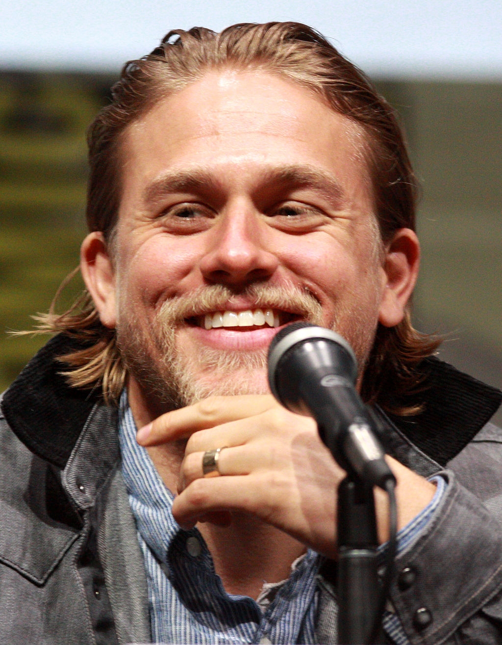 Charlie Hunnam #ManCandyMonday #AttheShore